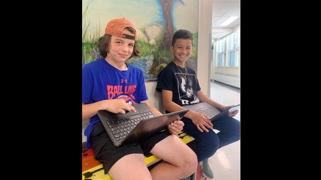 We're Digging The EVA Students Positive June Vibes